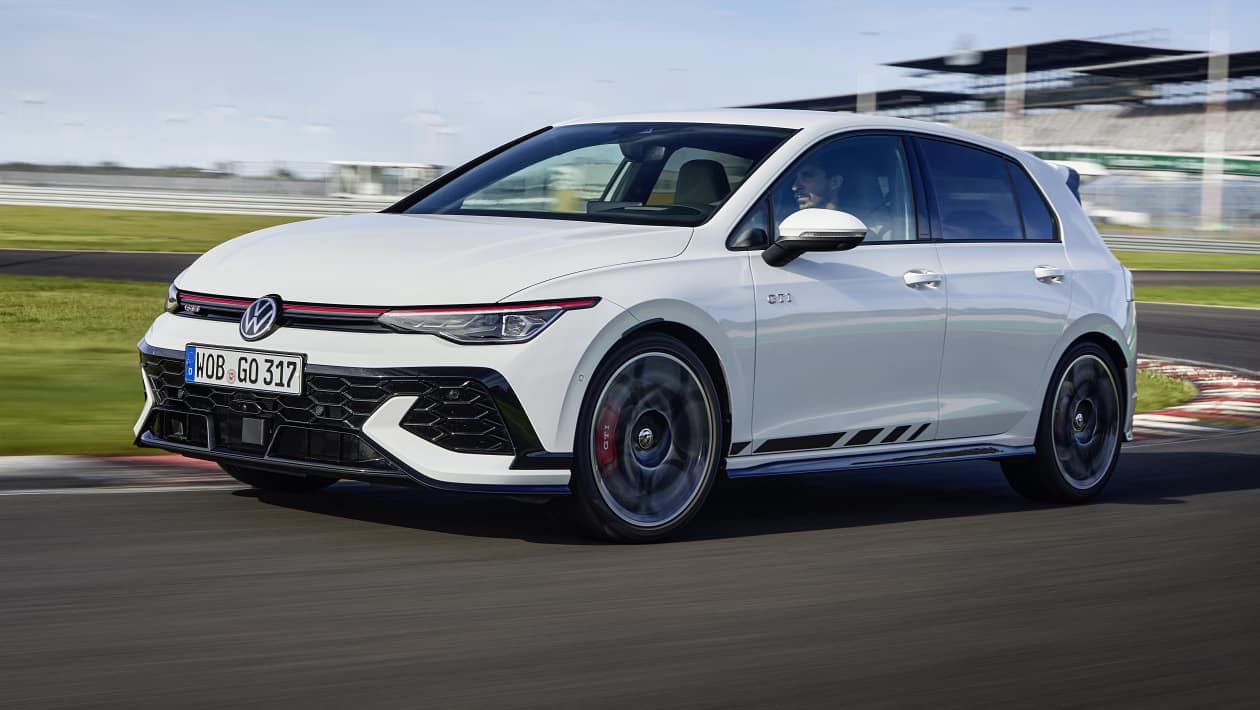 Volkswagen Golf GTI Clubsport Mk8.5 2024 review – a cut-price Honda Civic Type R? | evo